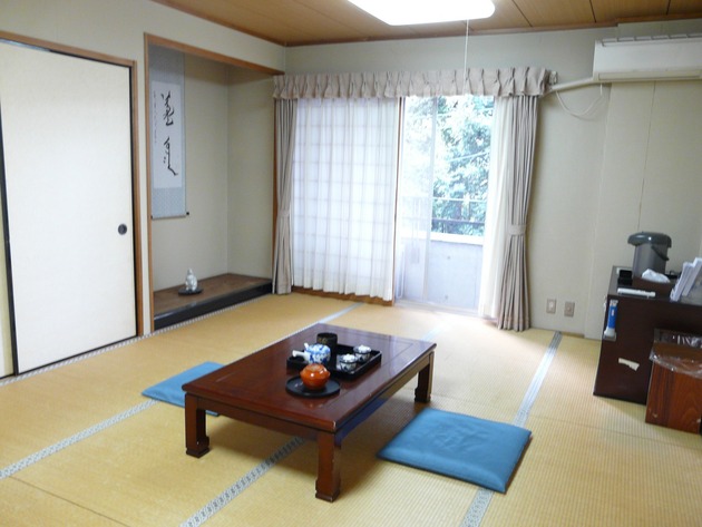 Enmanyuan Sanmi Hall - 18 tatami Japanese-style room Shiga Otsu ...